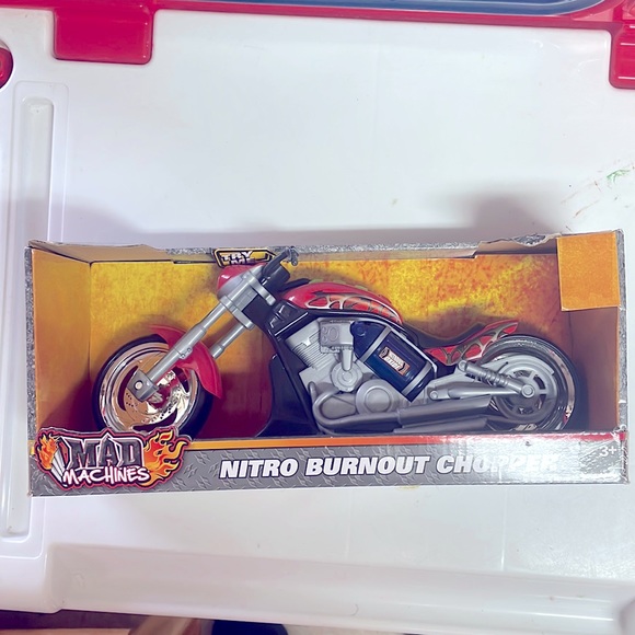 Toys | Nib Mad Machines Nitro Burnout Chopper | Poshmark